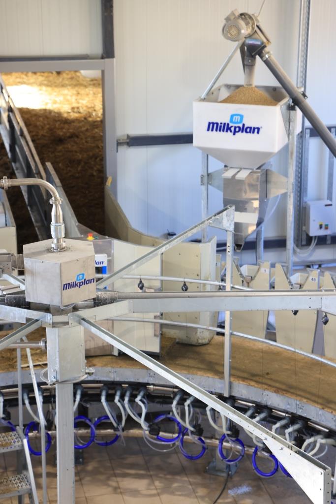 Περιστρoφικό Αρμεκτήριο Αιγοπροβάτων | Milkplan